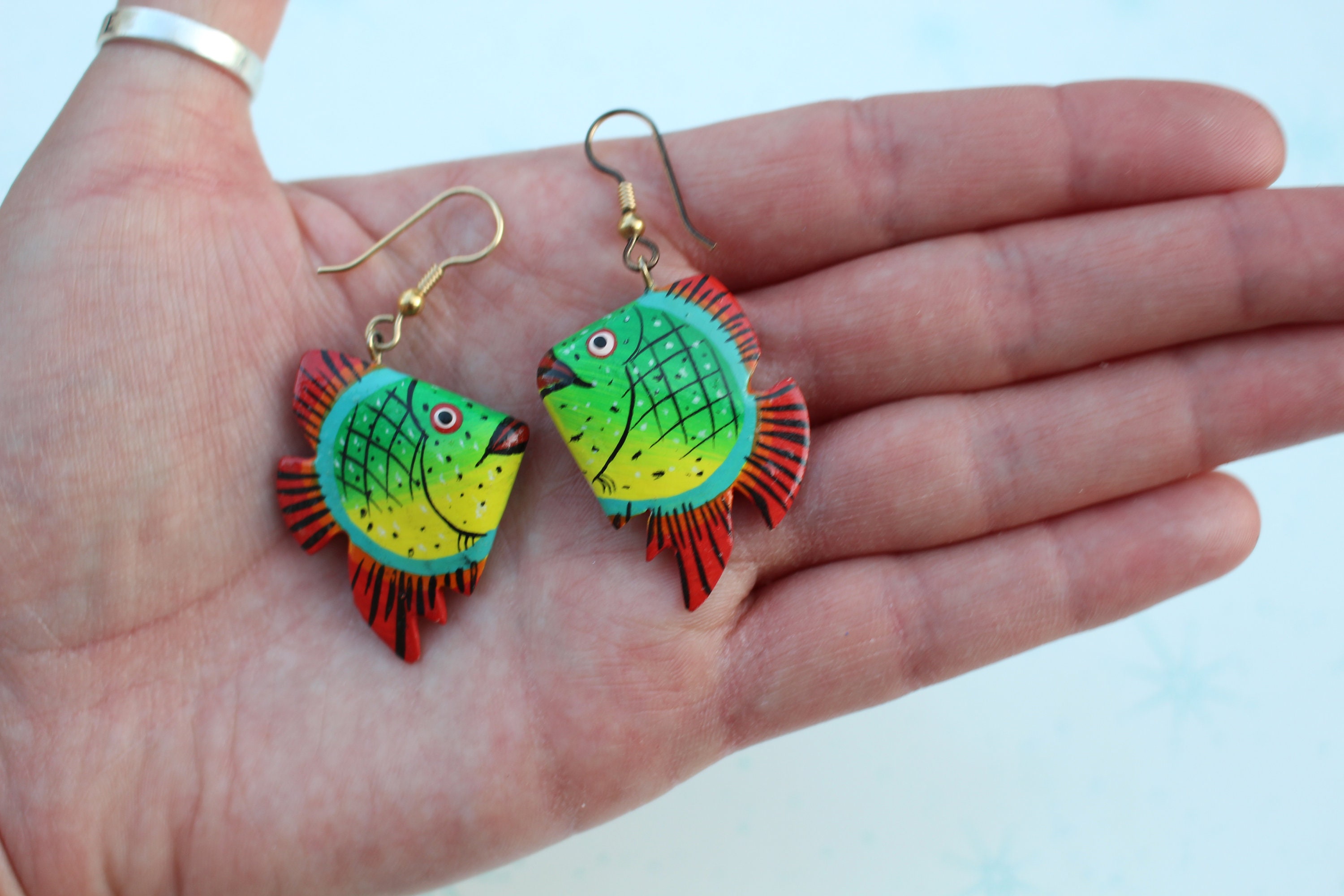 Vintage FISH Earrings...pierced ears. retro. animal lover. | Etsy