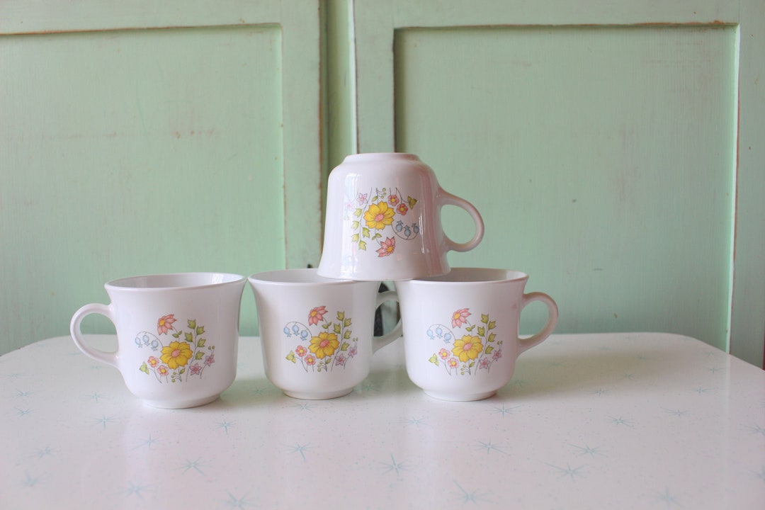 Vintage RETRO Coffee Mug Set of 4...retro Mugs. Set. Espresso. Kitschy ...