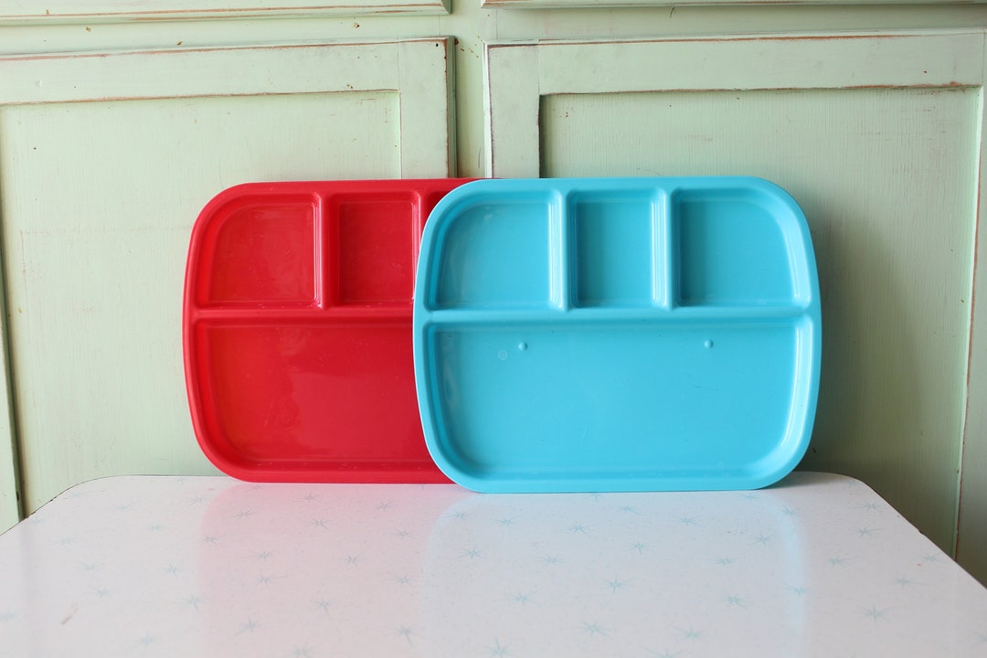 Vintage COLORFUL Fun Plates Set.....vintage Home. Set. Red. Blue. 1980s ...