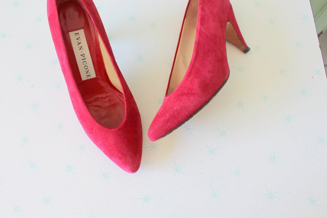 1980s CRANBERRY Red Leather Heels.....size 8 Women....red Leather ...