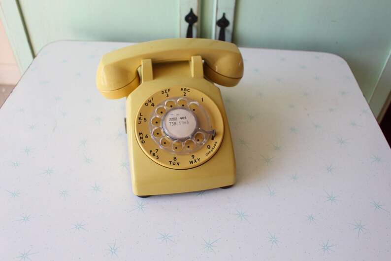 1960s MUSTARD Yellow Telephone..retro. Diner. Rad. 1960s | Etsy