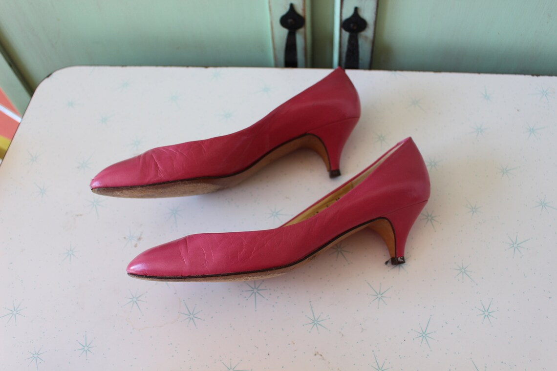 Vintage PINK LEATHER Fancy Heels...size 6 Womens....shoes. - Etsy