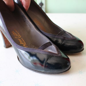 1960s Vintage Round Toed Chunky Heels.....size 7.5 Womens....cocktail ...
