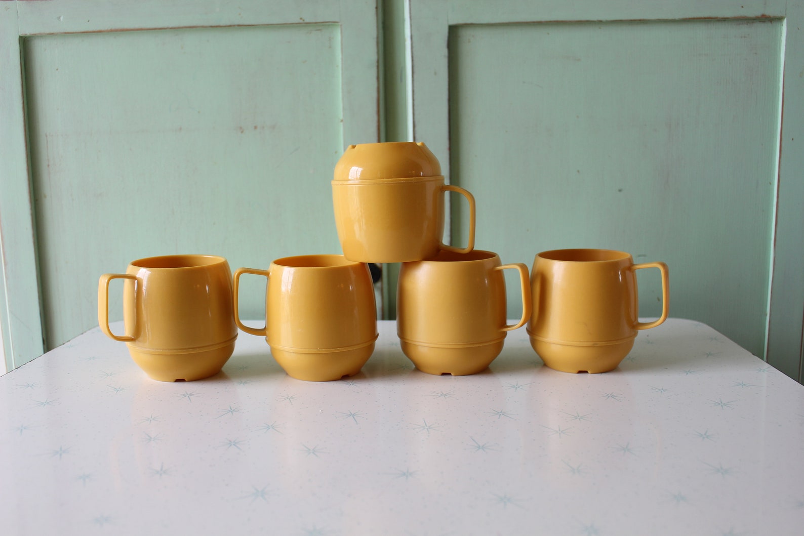 Vintage MUSTARD Yellow Mug Cup Set..vintage Home. Set. Cups. - Etsy