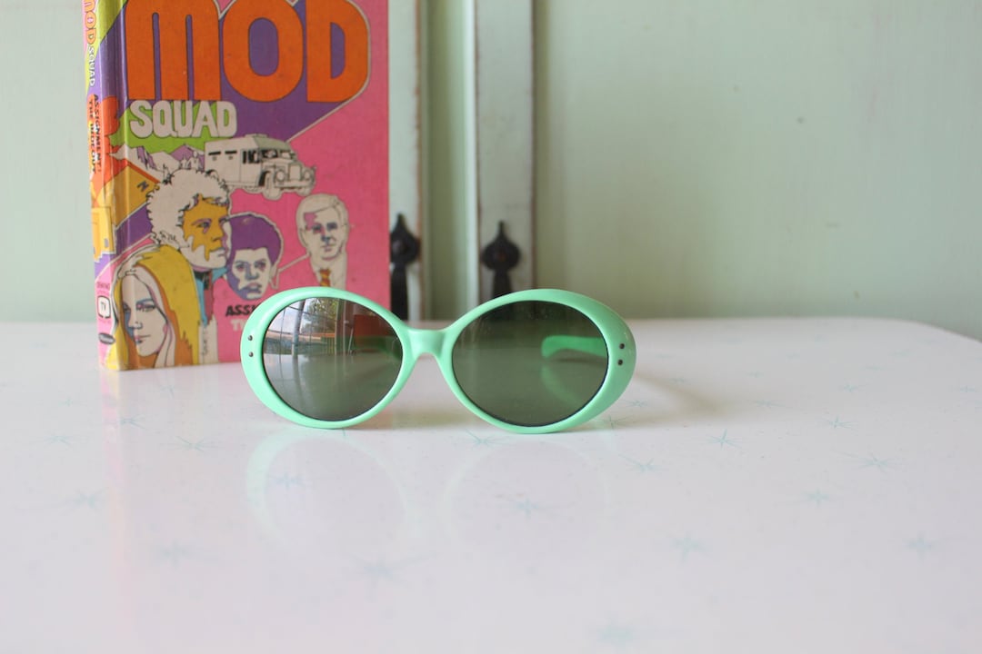 1970s Mod Sunglasses: Lime Green, Big Lens, Deadstock - Etsy