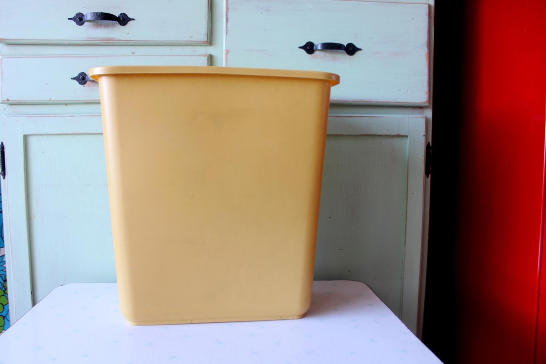 1970s RETRO Mustard Yellow Trash Can....bathroom. Pantry. Bins. Can ...