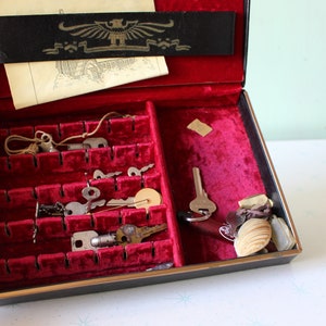 1970s MID CENTURY Retro Box of Antique Keys......seventies. 1970s ...