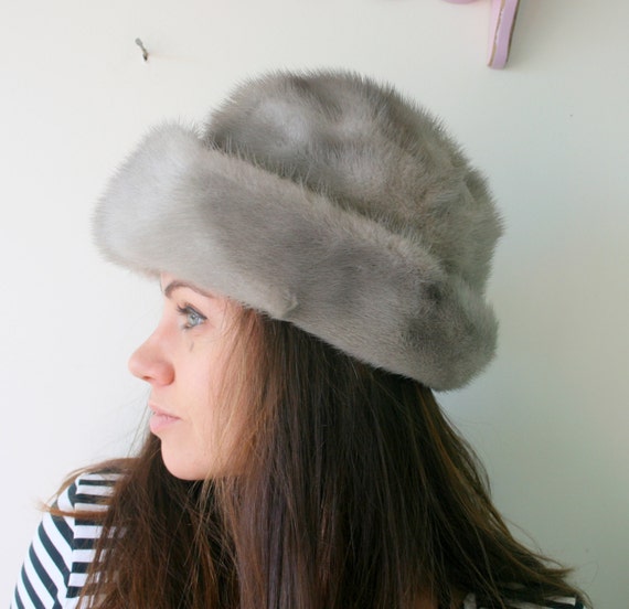 Vintage Dapper Feathered Hat.....mens. womens. winter… - Gem