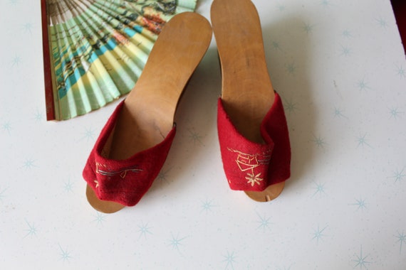 Vintage Art Beach Wooden Aztec Shoes with FAN....tiki… - Gem