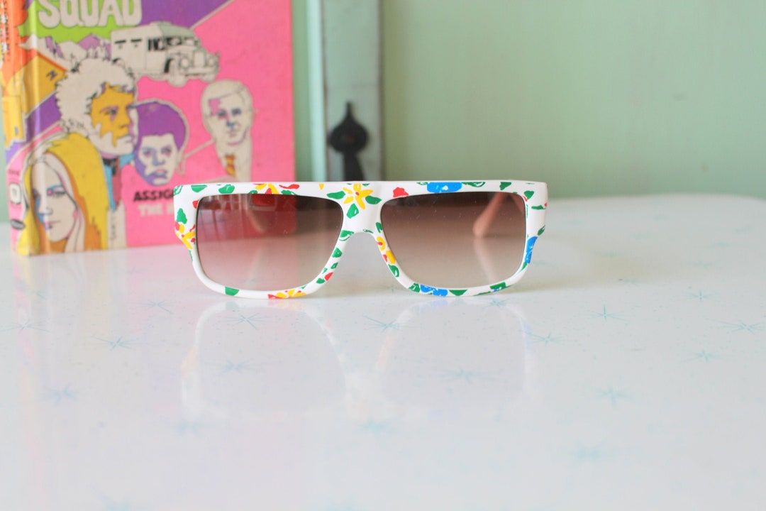 Vintage TAIWAN ROC Rad Hip Sunglasses...dapper. Atomic. Retro. Party ...