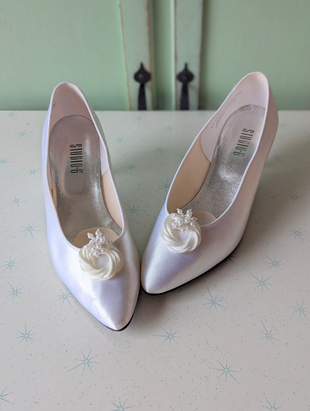 Vintage WHITE WEDDING Hollywood High Heels..size 10 Womens...glam ...