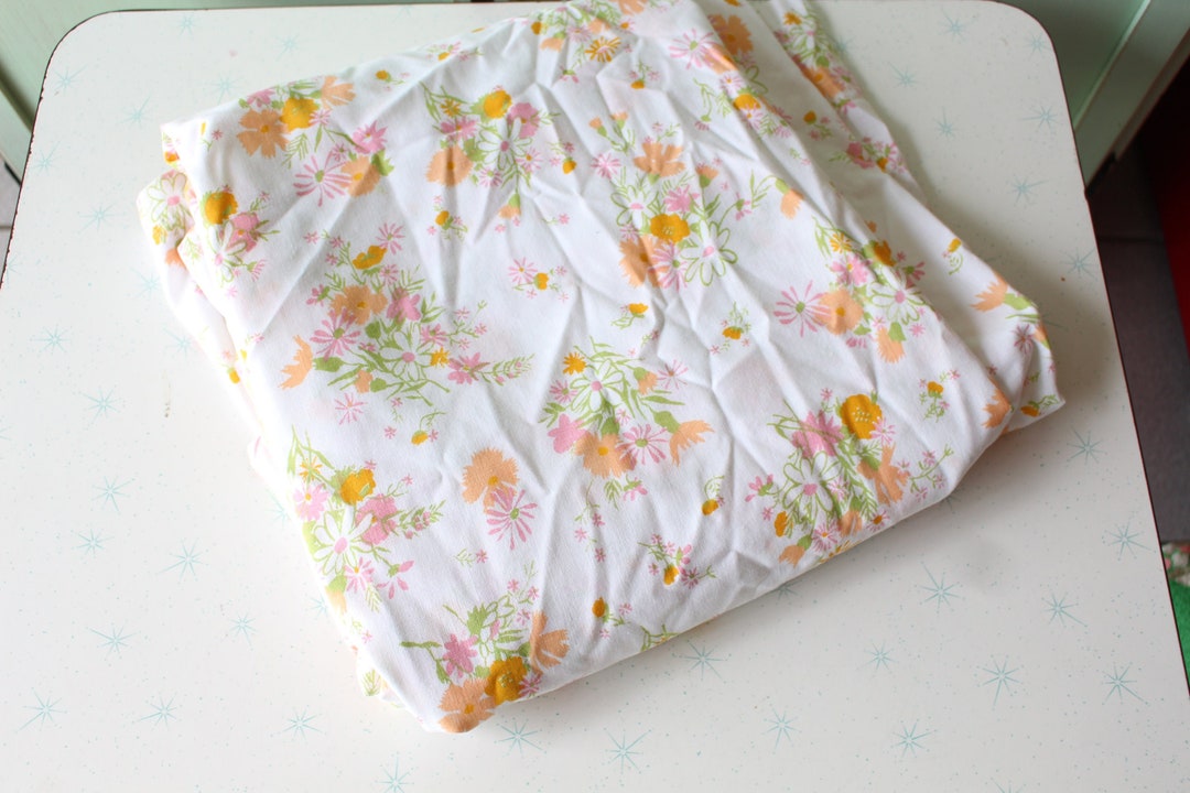 Vintage 1970s Retro FLORAL Bed Sheet..queen. Adults Bedding. Retro Kids ...