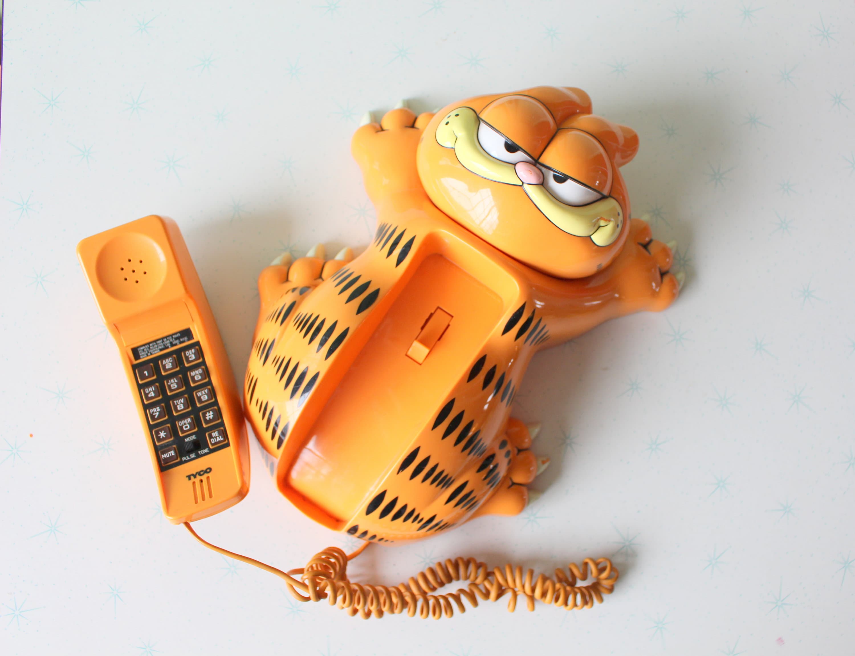 Garfield Phone for sale | Only 4 left at -65%