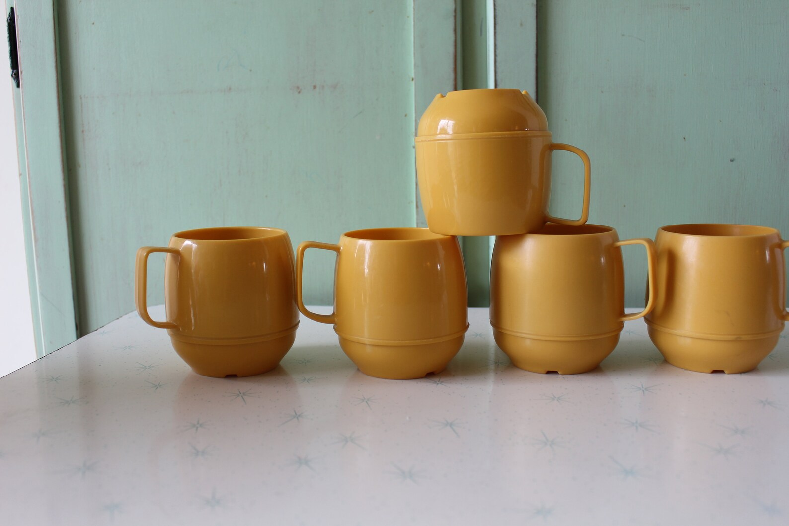 Vintage MUSTARD Yellow Mug Cup Set..vintage Home. Set. Cups. - Etsy
