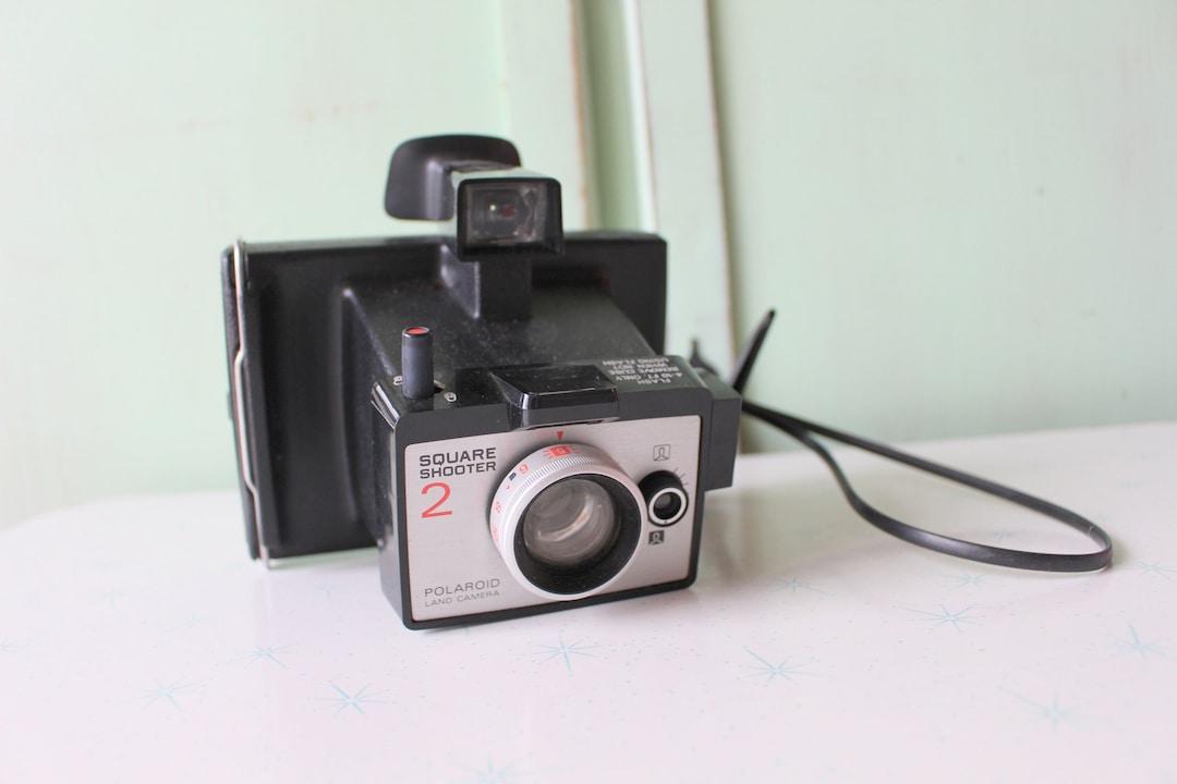 Vintage POLAROID Square Shooter Camera......retro. Photo Prop. Camera ...