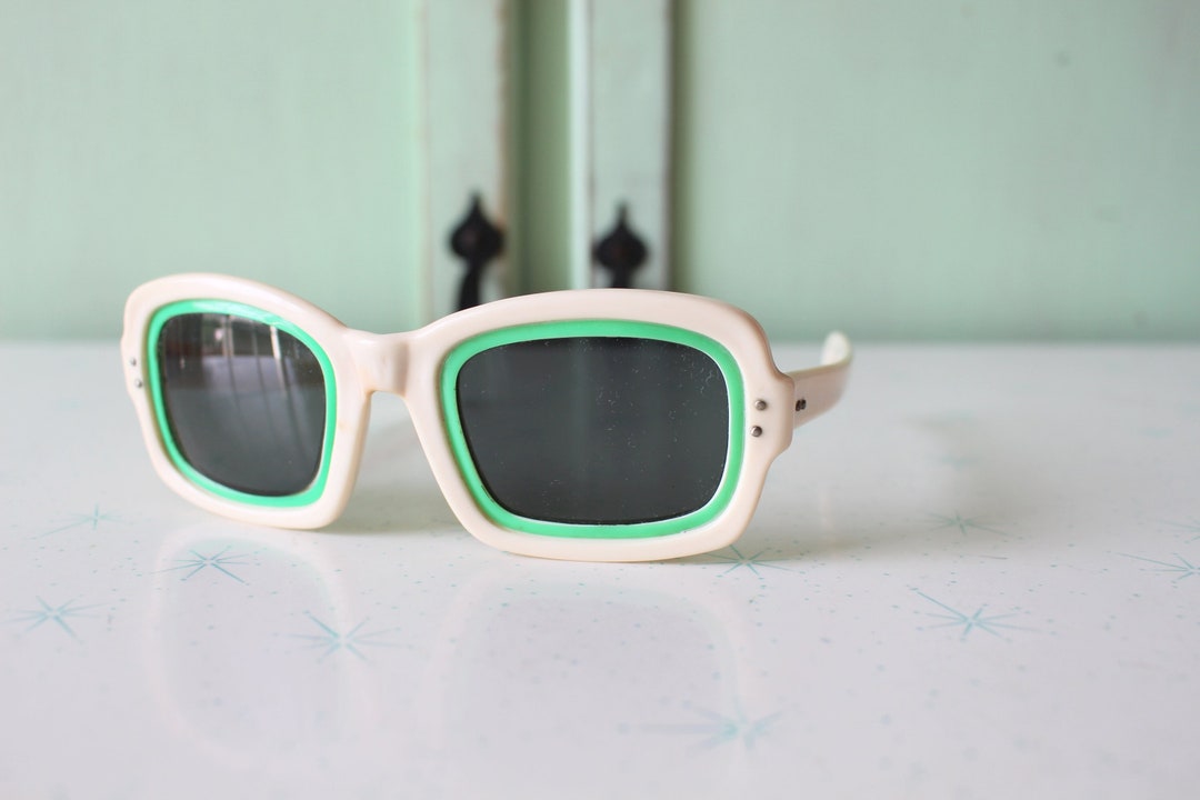 1970s Mod Sunglasses: Lime Green Trim, Deadstock Womens Eyewear - Etsy