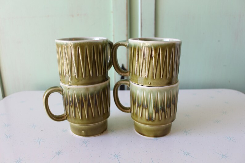 Vintage KELLY GREEN Mug Cup Set...vintage Home. Set. Cups. - Etsy