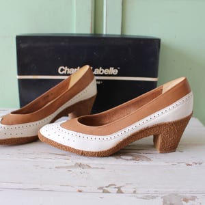 1960s GENUINE LEATHER Two Toned Classic Heels...retro. Pumps. Fancy ...