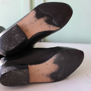 1980s Vintage BLACK LEATHER Mod Girl Boots...size 6 Womens....boots ...