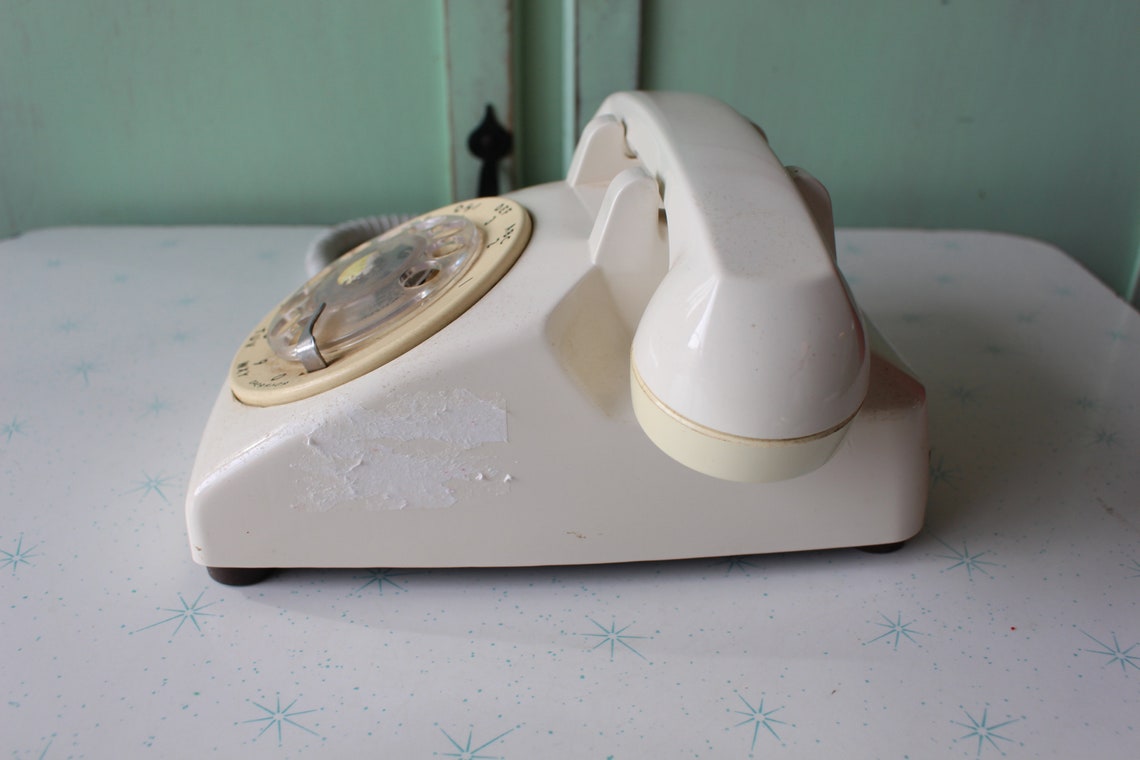 Vintage Creamy White Rotary Telephone: 1960s-70s Retro Decor (as Is) - Etsy