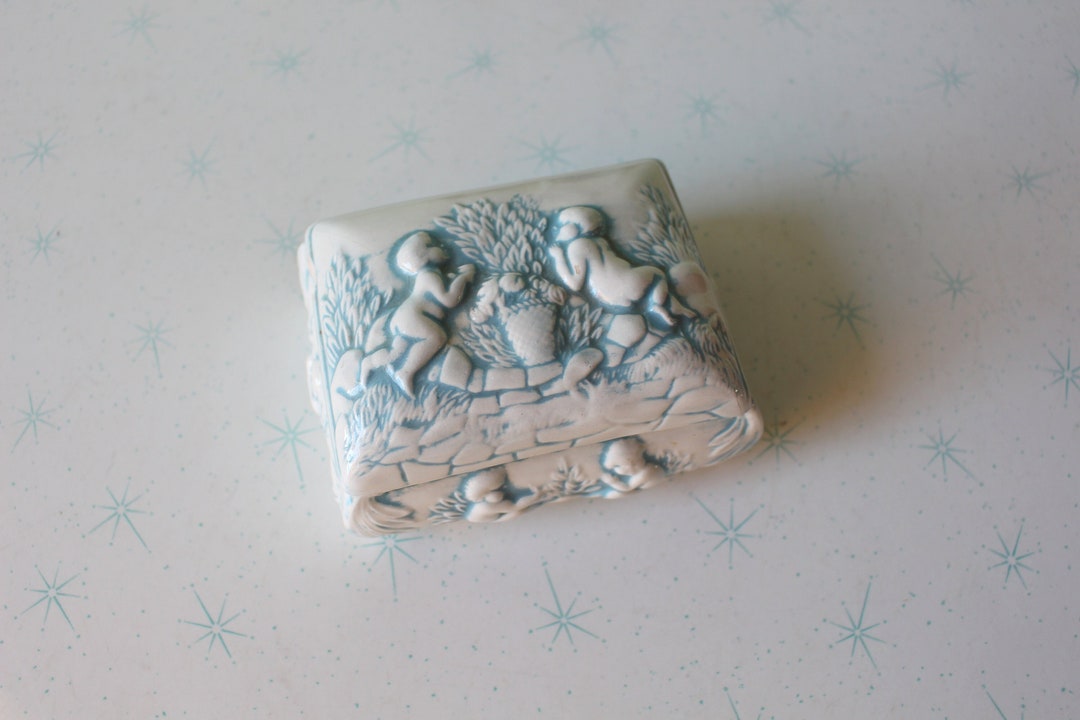 Vintage Angel Print Ceramic Jewelry Powder Pamper Box Jar..80s. 90s ...