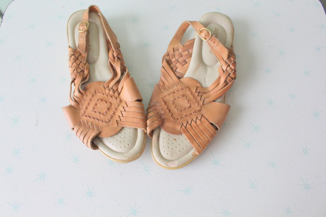 1980s HIPPIE Sandals....size 10 Womens...boho. Huraches. Woven Leather ...