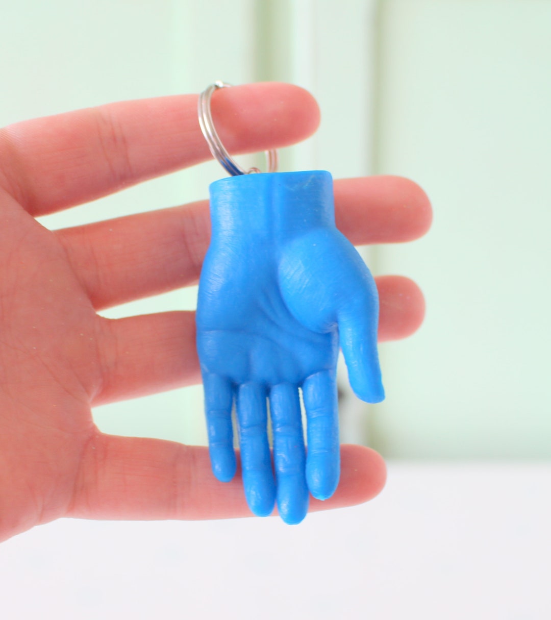 The HUMAN HAND Keychain...retro. Kitsch. Gag Gifts. Funky. Hipster ...