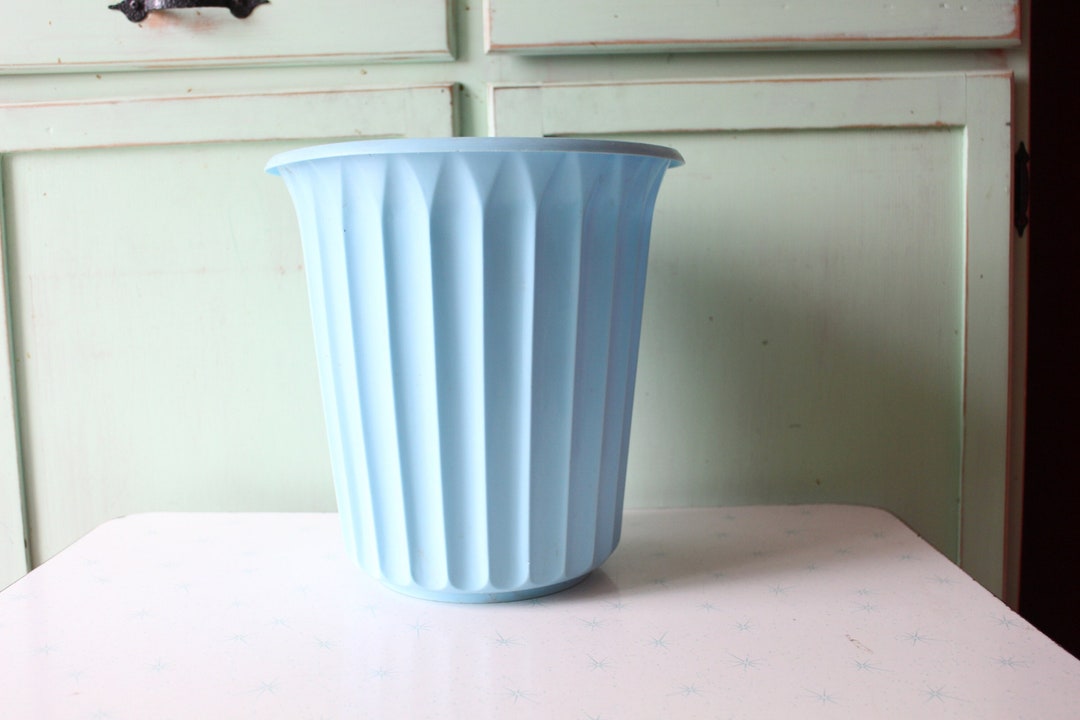 1970s RETRO Blue Atomic Trash Can......bathroom. Pantry. Bins. Can. Mid ...