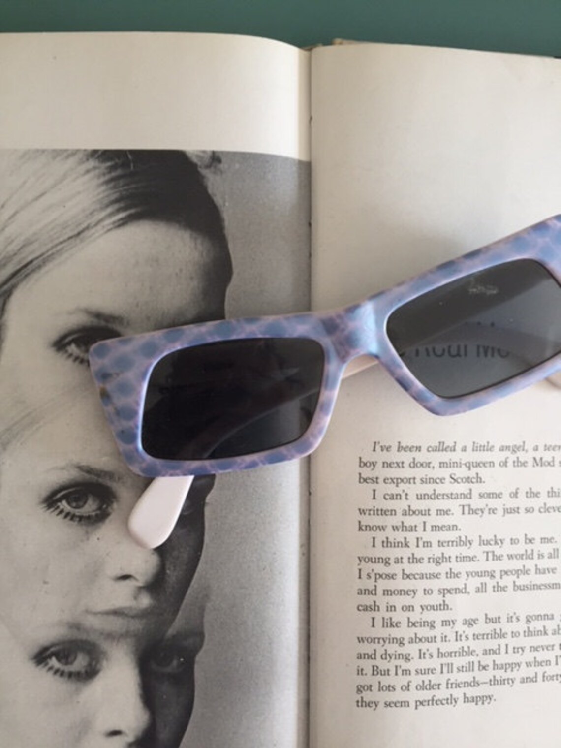 1950s 1960s MOD GIRL Sunglasses.true vintage. oversized. | Etsy