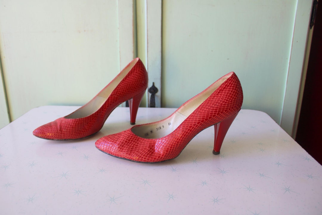 80s Vintage VALENTINE Heels...size 7.5 Womens....glam. Red Stilettos ...