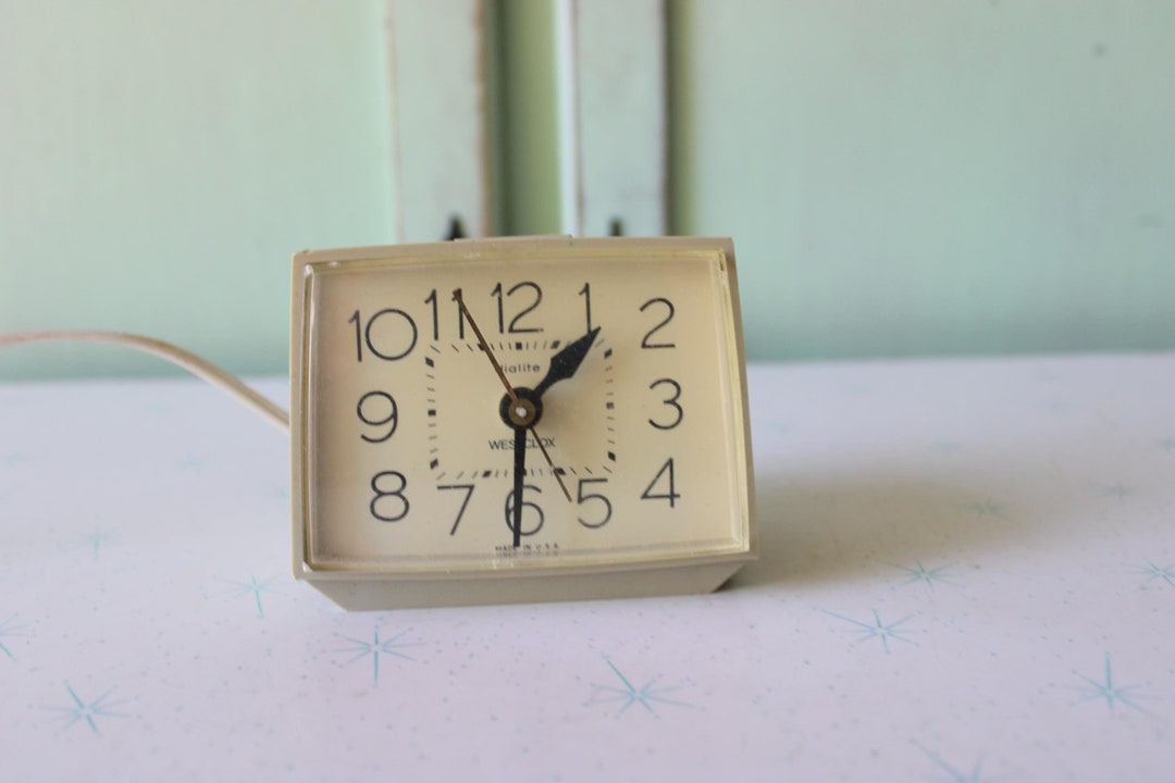 1970s MOD Atomic Retro Clock.....retro. Rad. Collectible. Rare. Mid ...