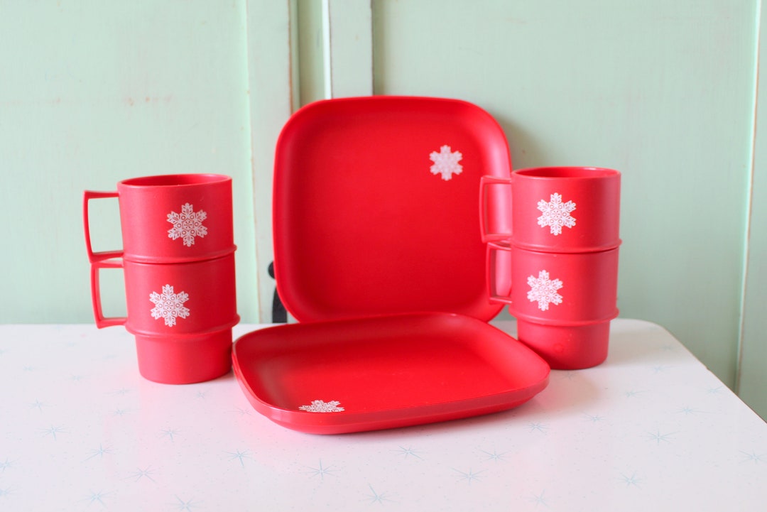 70s Vintage TUPPERWARE Dinner Set...red. Cups. Plates. Vintage - Etsy