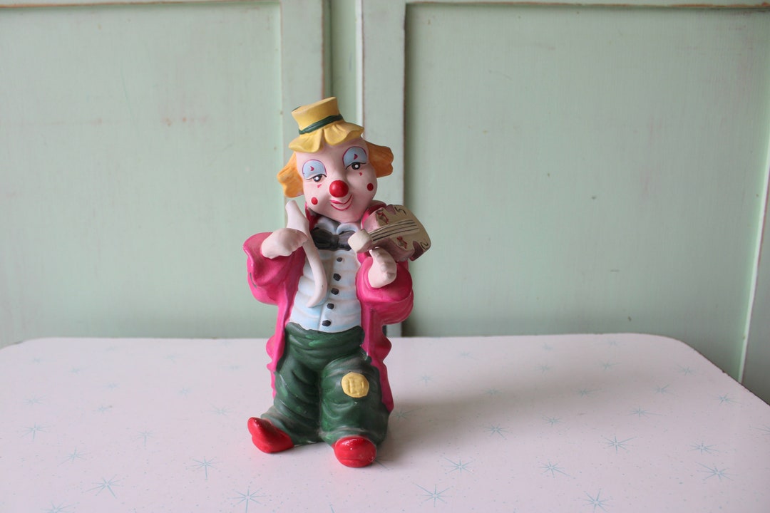 1970s Vintage RETRO CLOWN Figurine..... Ceramic Clown. Vintage Doll ...
