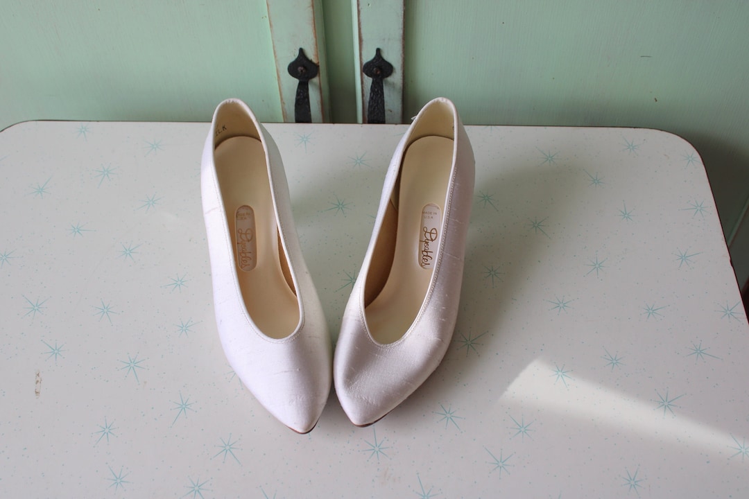 Vintage WHITE WEDDING Hollywood High Heels..size 5.5 Womens..glam ...