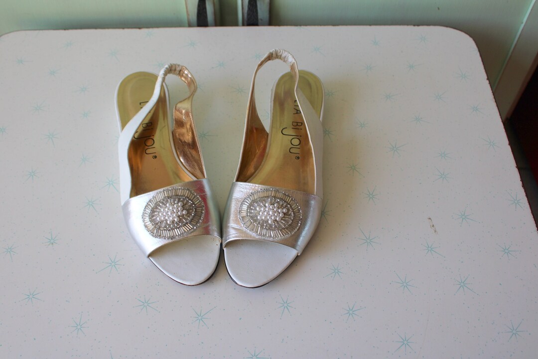 1980s Silver Leather Slingback Flats - Size 6 - Etsy