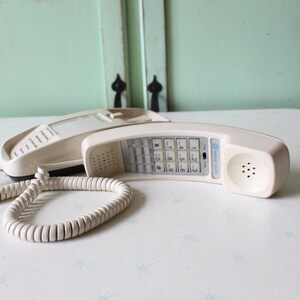 1970s 1980s Beige Cream Rotary Telephone....retro. Diner. Rad. 1980s ...