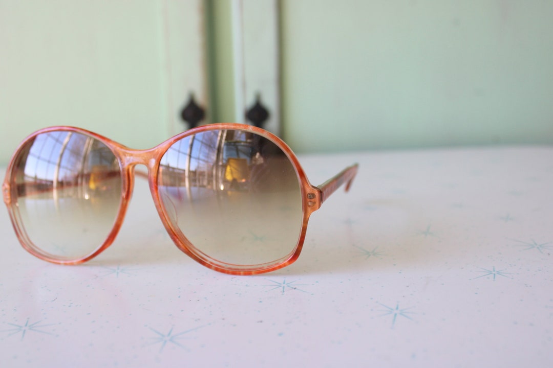 1970s Vintage Retro Sunglasses.....womens Eyewear. Big Lens. Funky ...