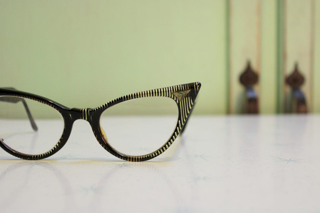 1950s 1960s Vintage CATEYE Winged Glasses.....vintage Eyewear. Fancy ...