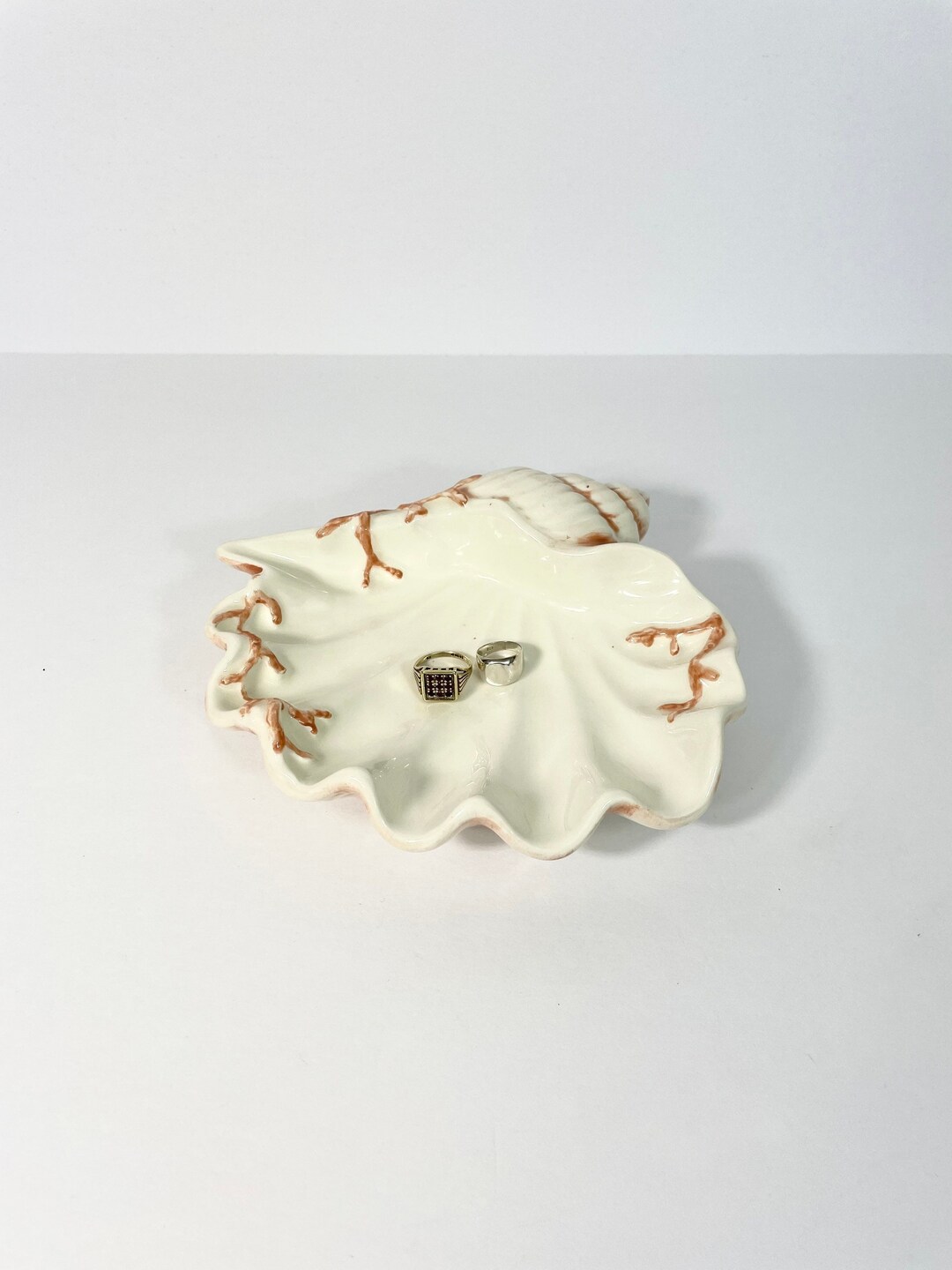 Vintage Ceramic Seashell Dish // Coral Shell Coastal Decor Dish ...