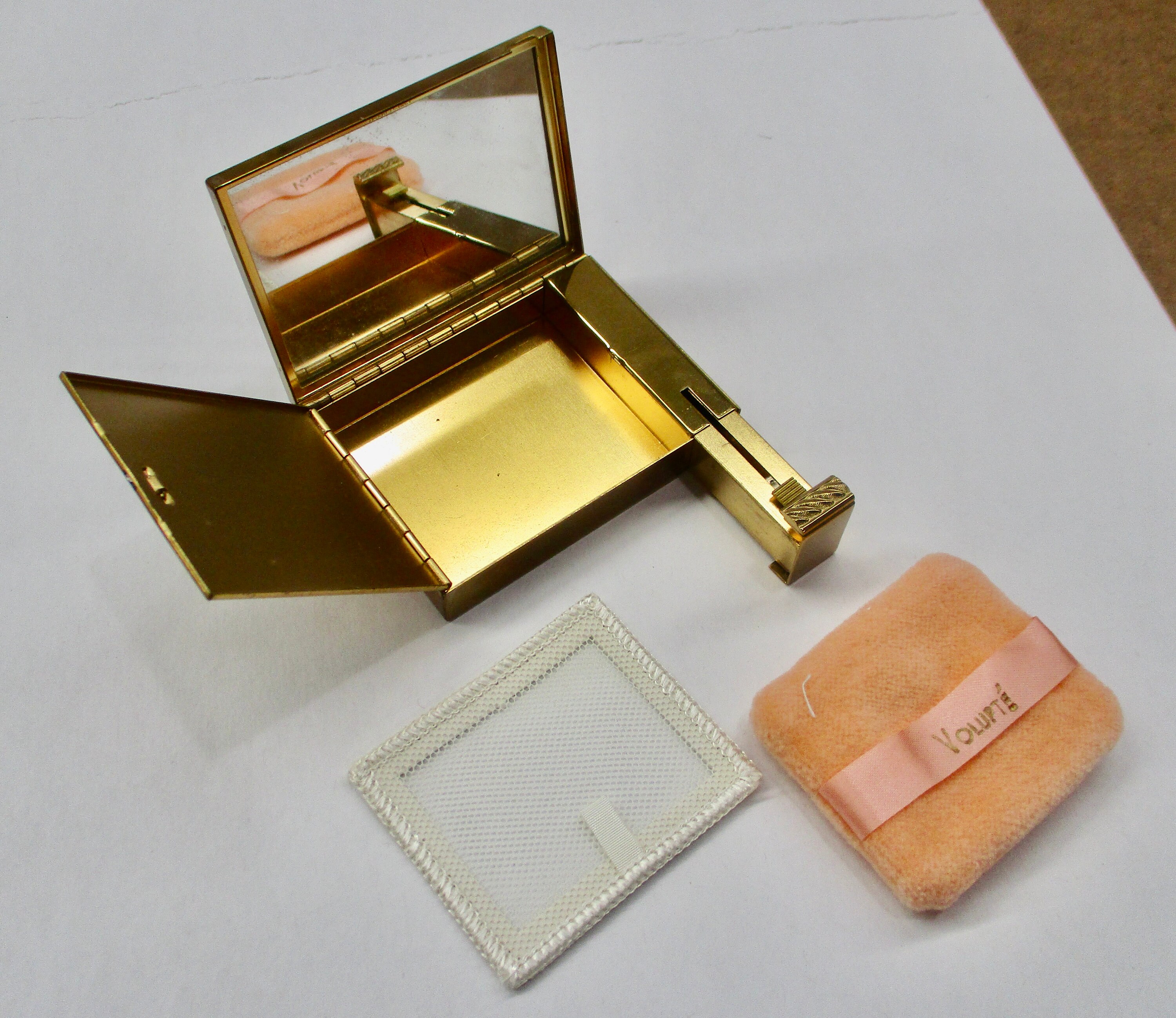 VINTAGE VOLUPTE COMPACT New Never Used 1940's Gold Tone - Etsy