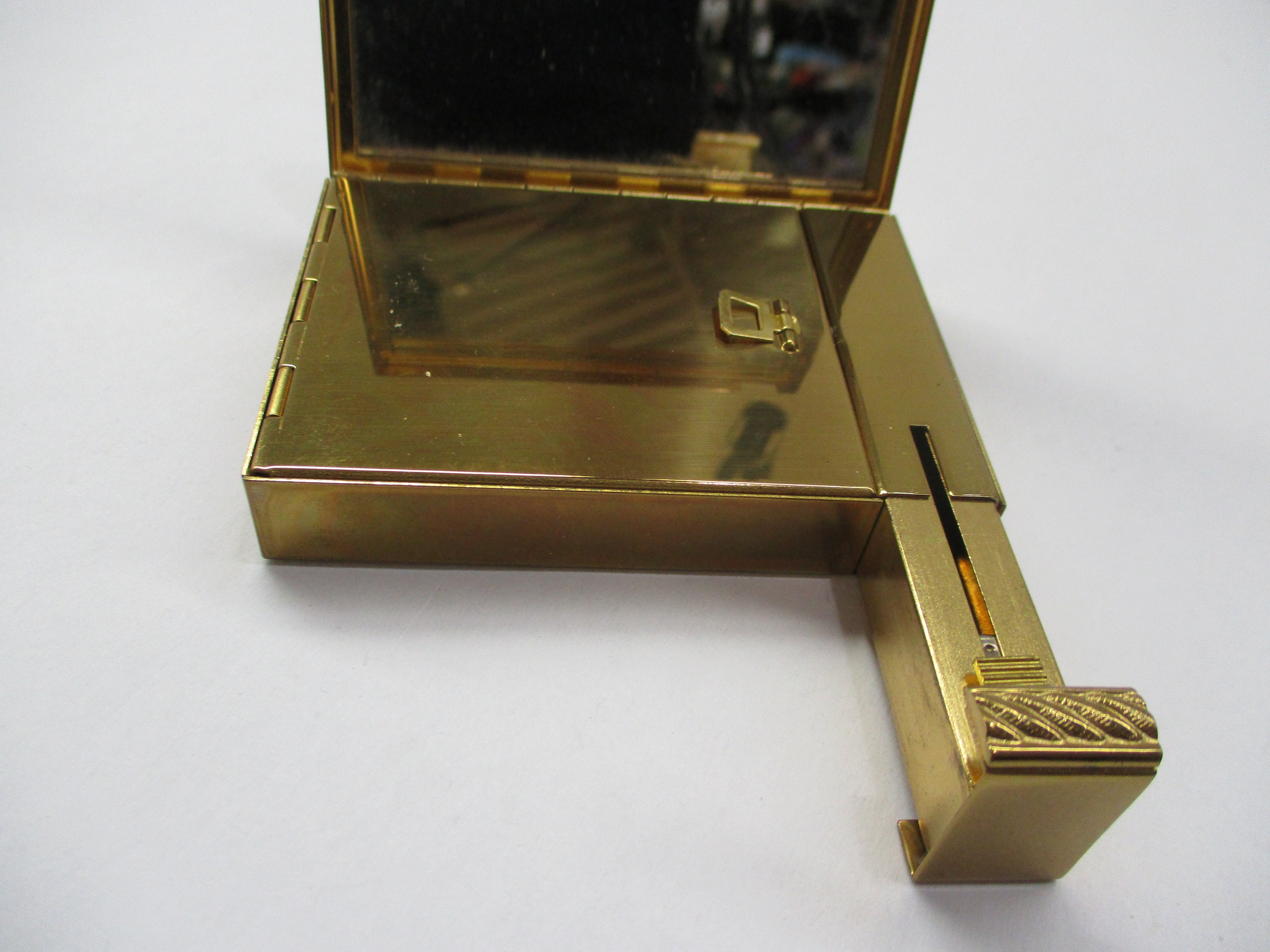 VINTAGE VOLUPTE COMPACT New Never Used 1940's Gold Tone - Etsy