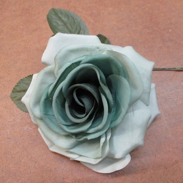 Green Silk Roses - Etsy
