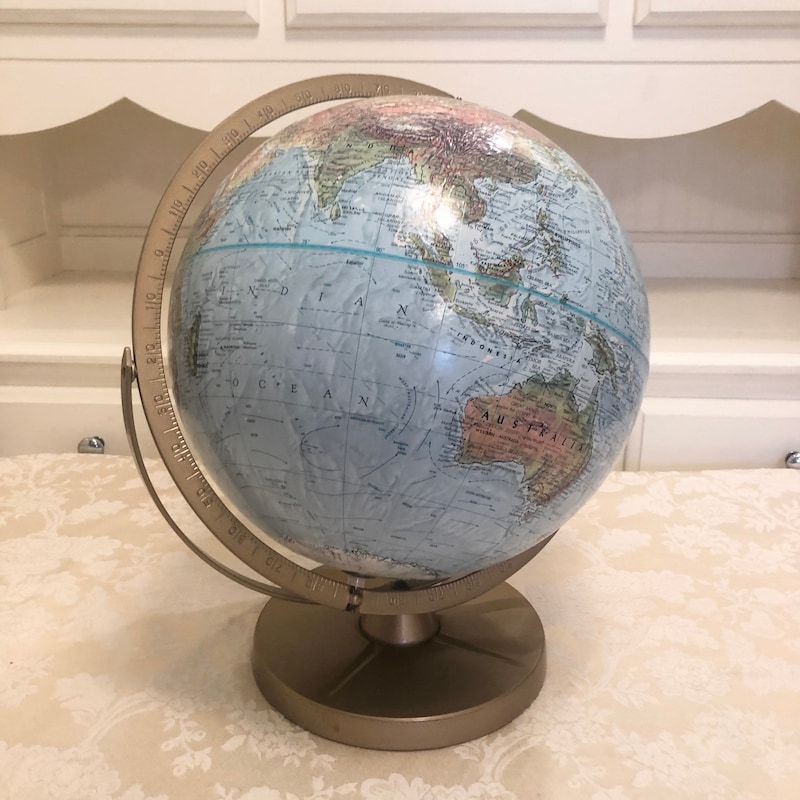 Push Pin Globe - Etsy