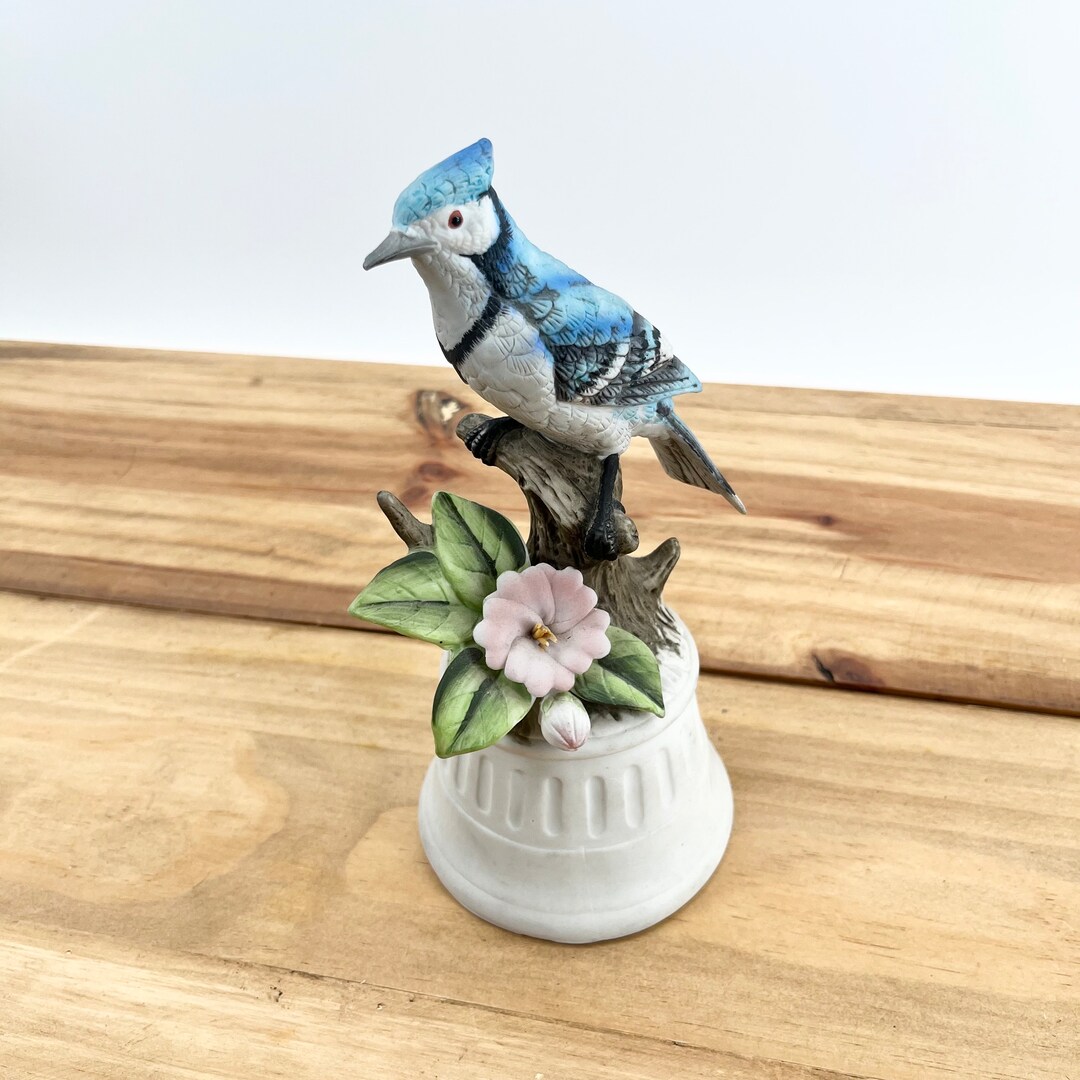 Vintage Ceramic Blue Jay Bird Music Box Bird With Delicate Pink Flower ...