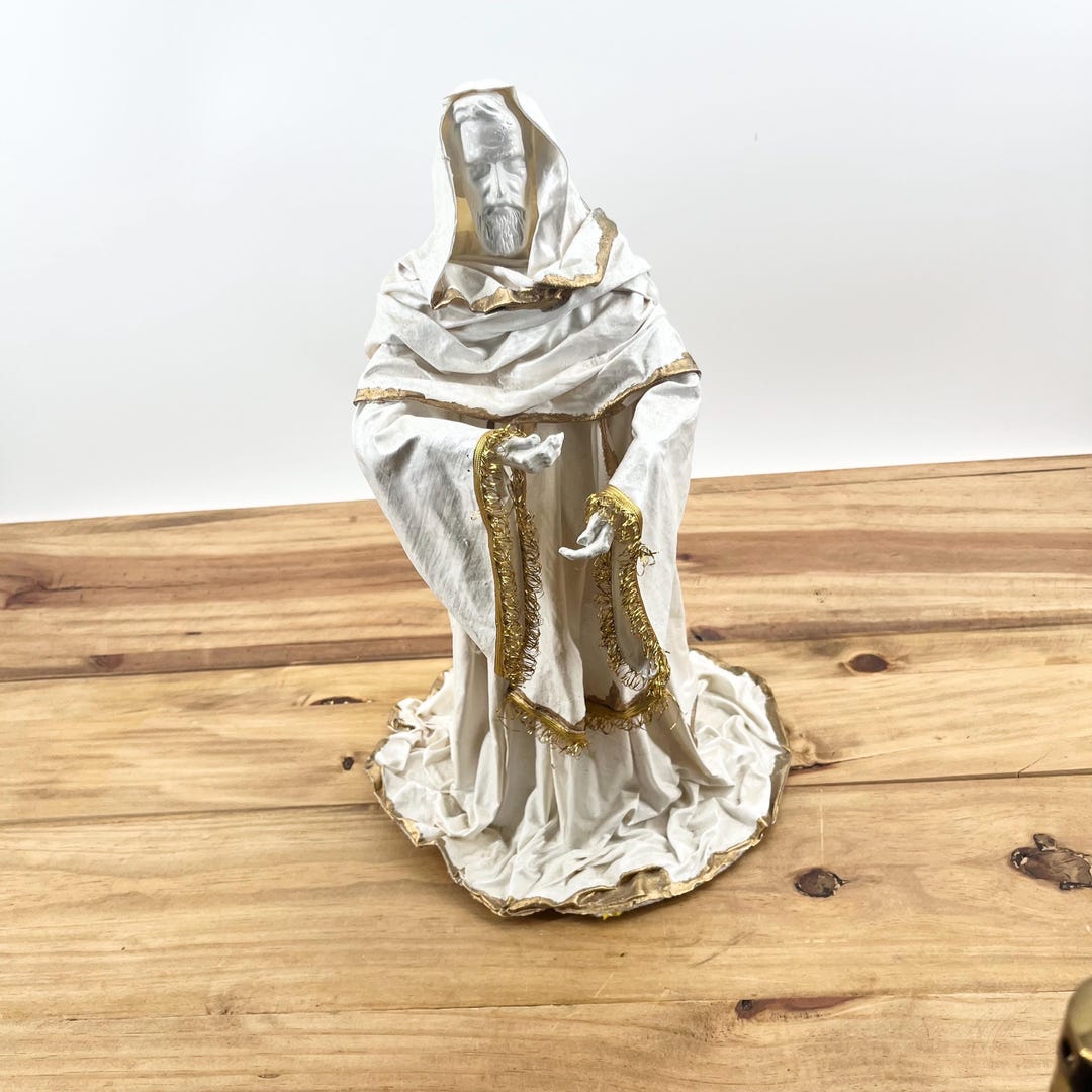 Jesus White Paper Art With Gold Detail Mold Very Elegant Jesus Cabinet ...