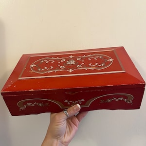 Princess Marcella Borghese Red Jewelry Music Box Antique Red Wooden ...