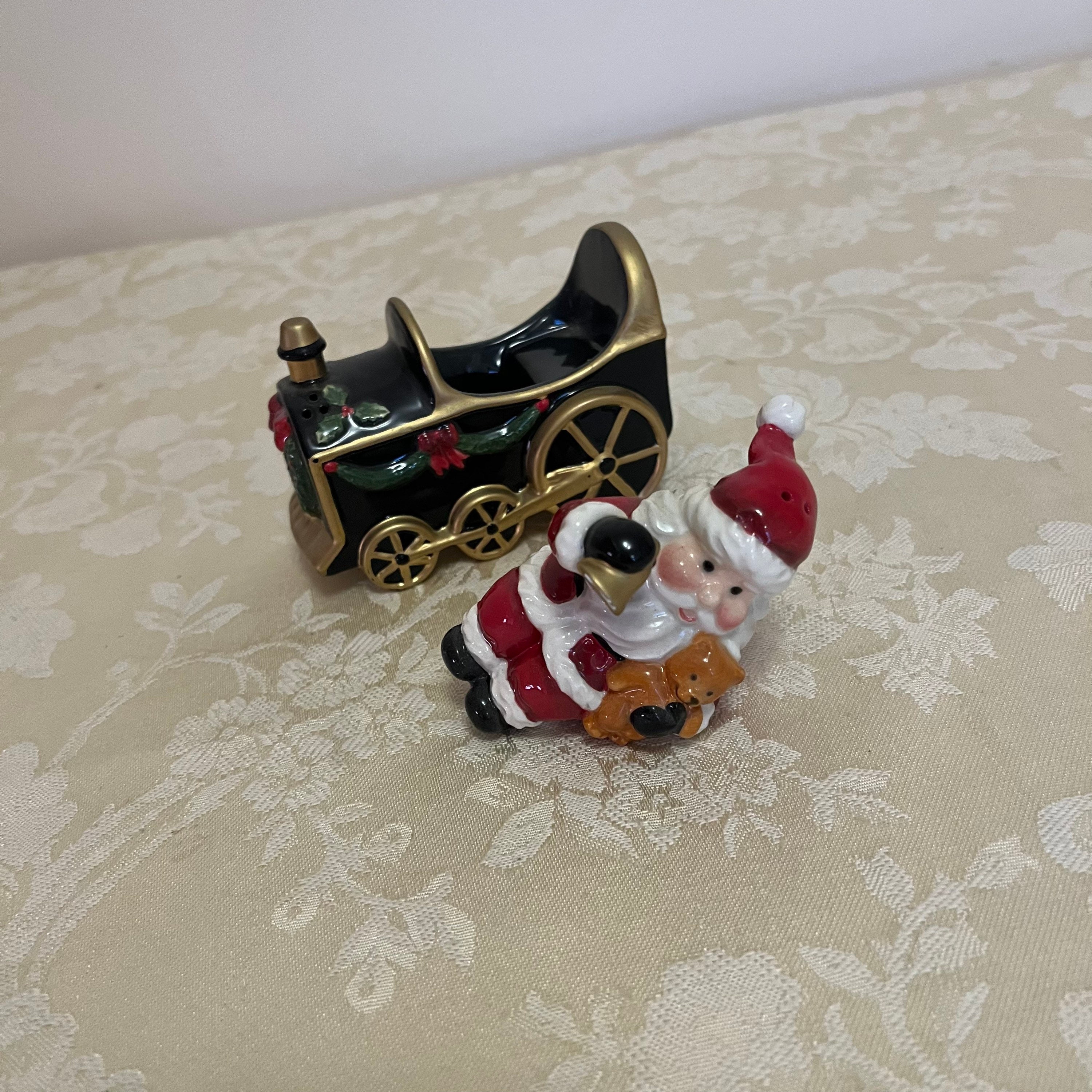 Vintage Cosmos Santa and His Sleigh Salt and Pepper Christmas Table ...