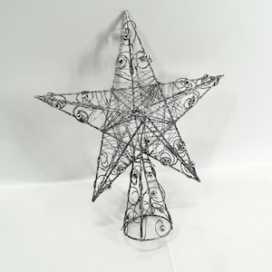 Wire Tree Topper Star Thin Wire With Star Inlay Bold but Delicate Tree ...