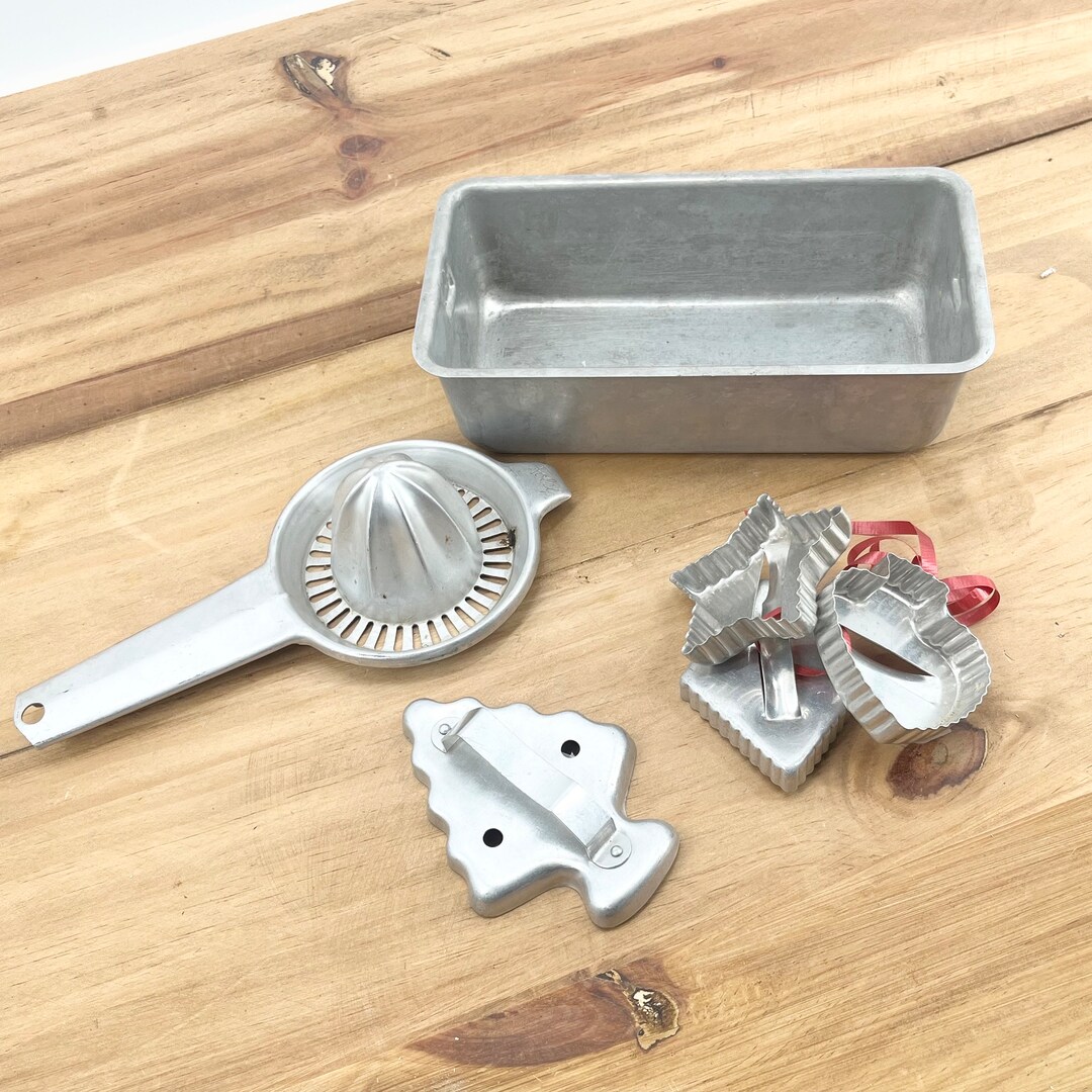 Antique Aluminum Kitchen Decor Vintage Set All Matching Aluminum Set ...