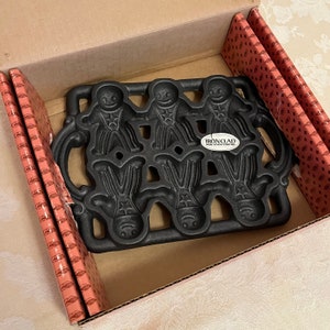 Vintage 1984 John Wright Gingerbread Man Baking Pan Cast Iron Mold Iron ...